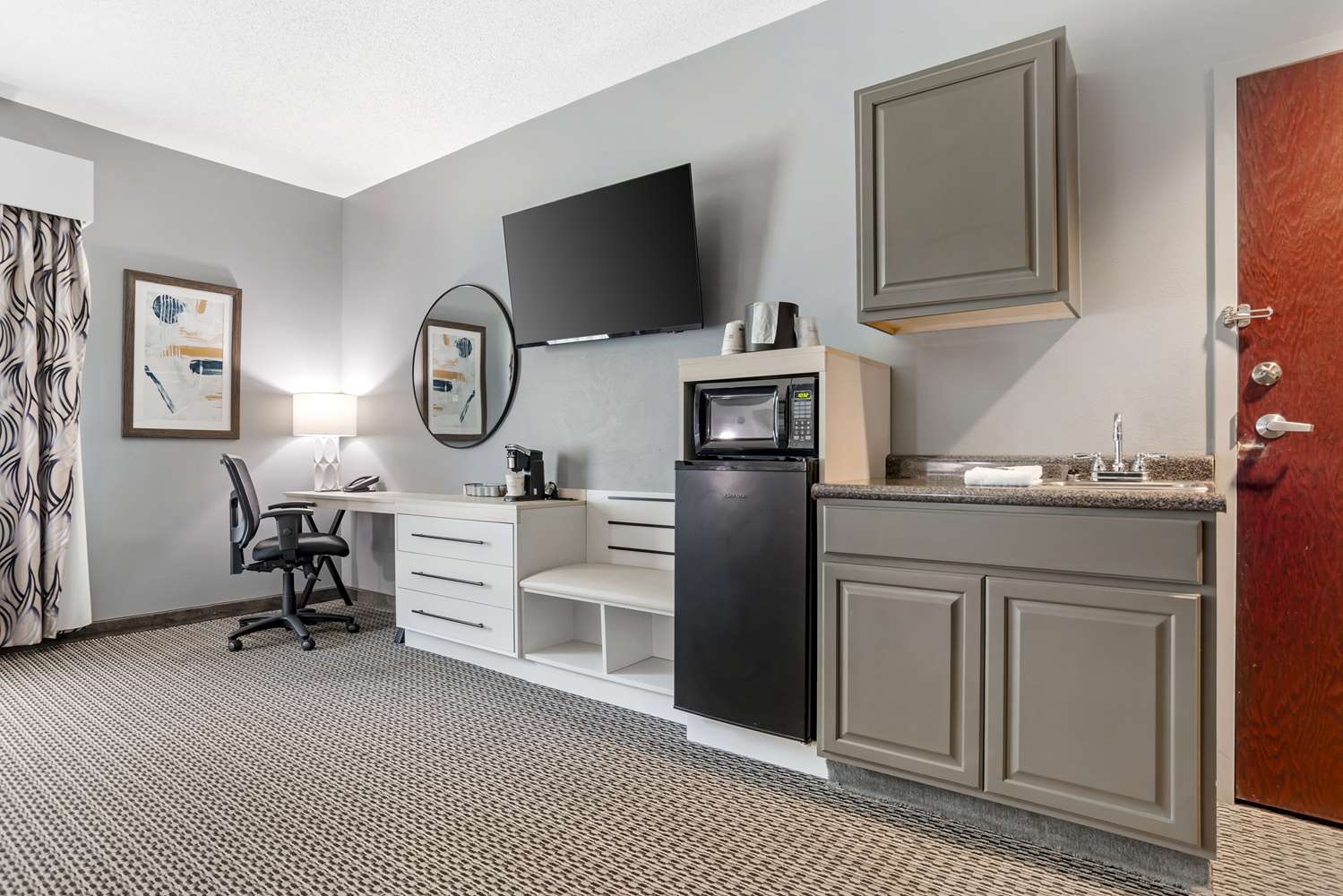 Best Western Plus Two Rivers Hotel & Suites | Rooms & Rates
