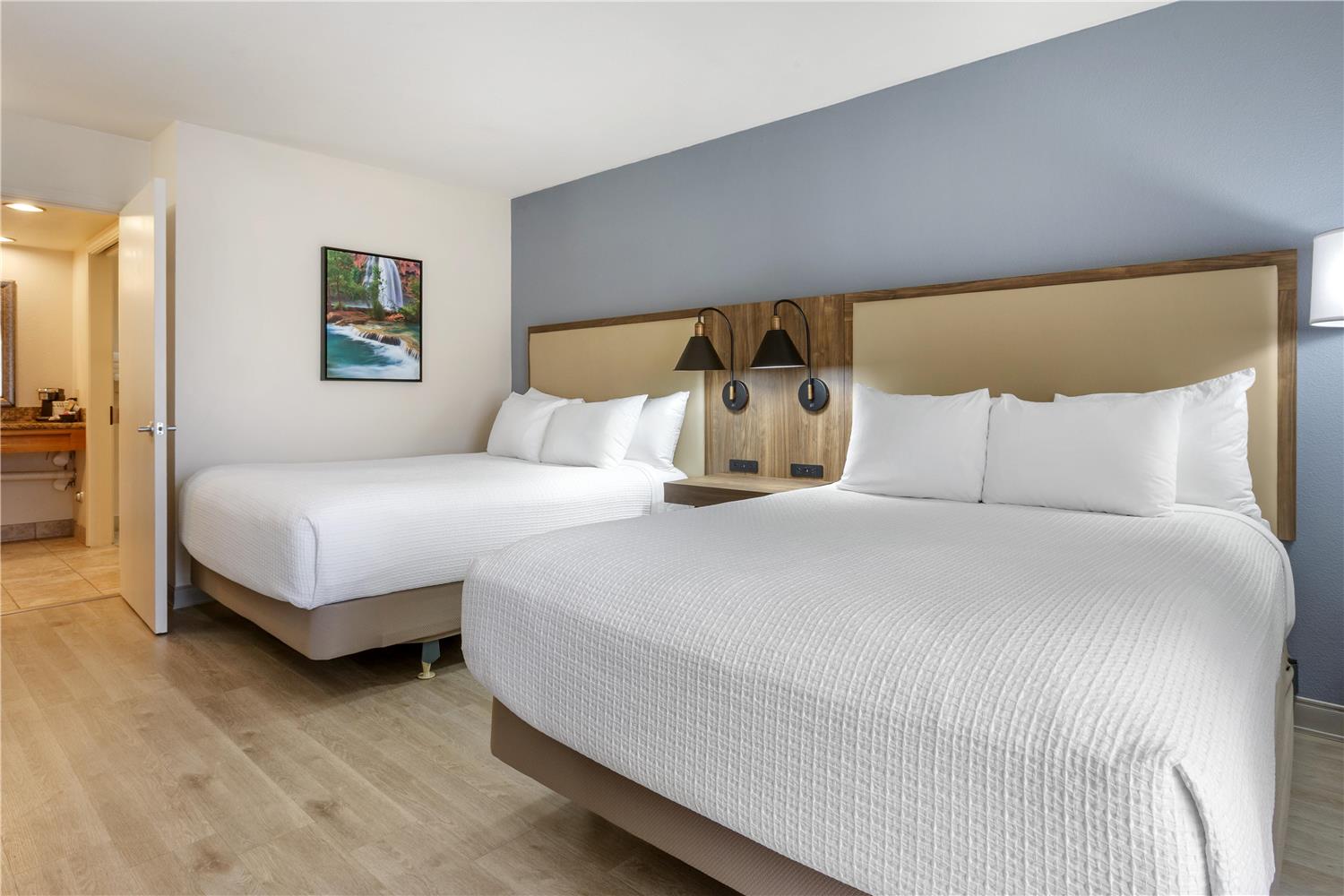 Best Western Plus A Wayfarer's Inn & Suites | Rooms & Rates