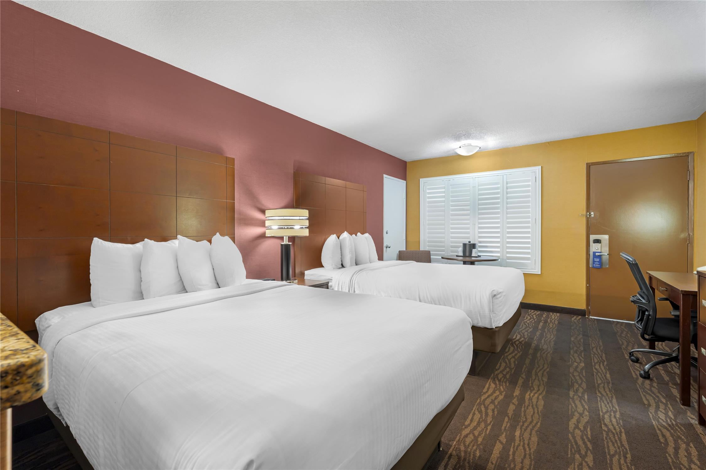 Best Western Plus Stovall's Inn | Rooms & Rates