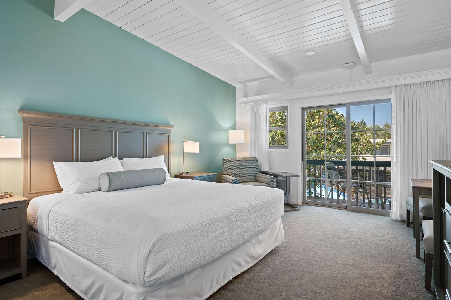 Best Western Plus Santa Barbarba | Rooms & Rates