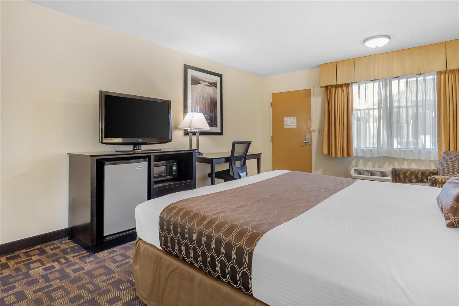 Best Western Plus Inn of Hayward | Rooms & Rates