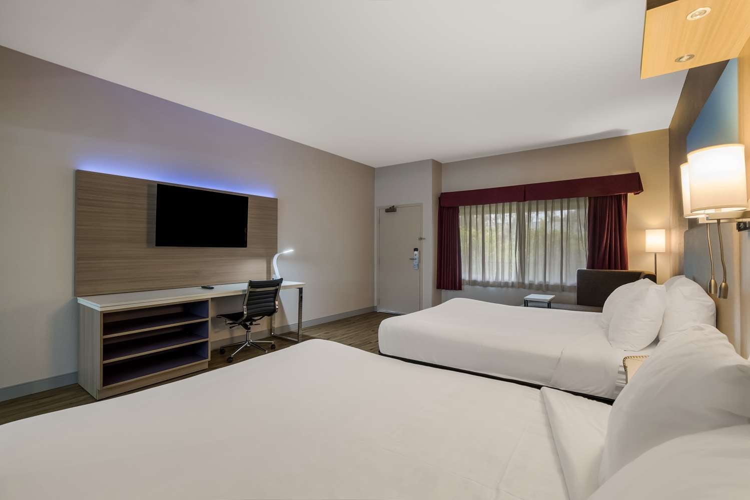 Best Western Diamond Bar Hotel & Suites | Rooms & Rates