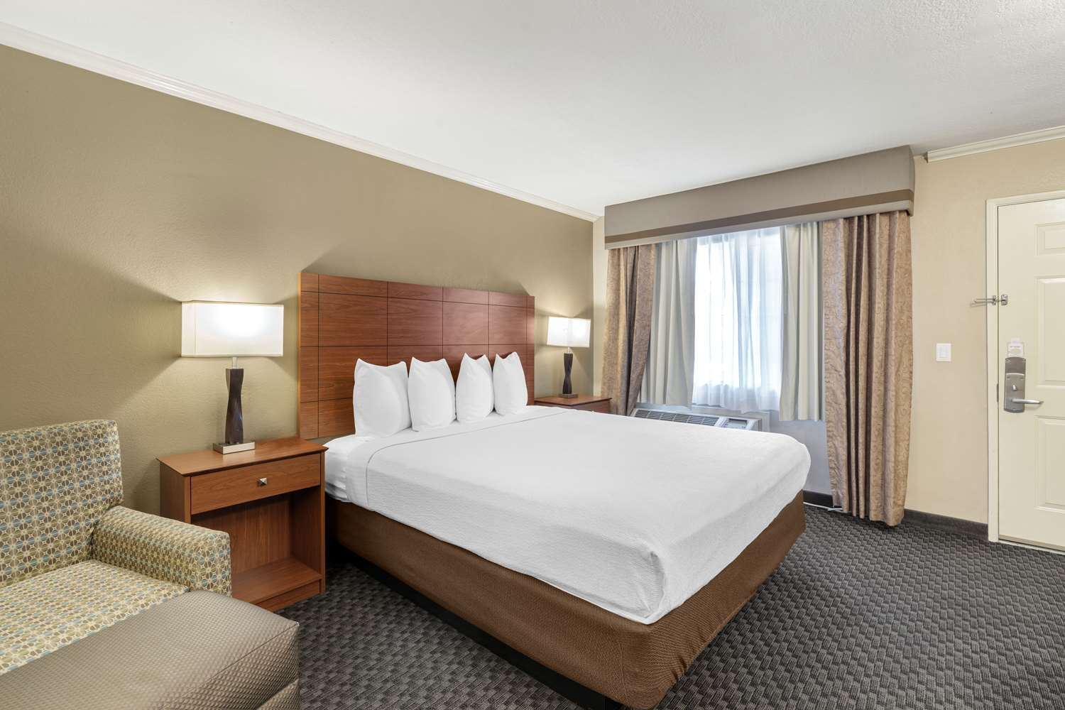 Best Western Oxnard Inn | Rooms & Rates