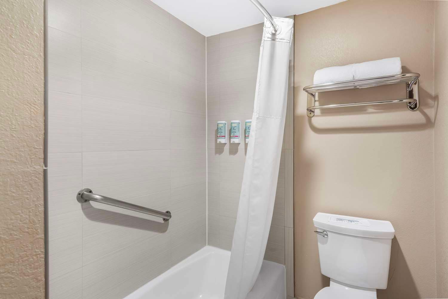 Best Western Oxnard Inn | Rooms & Rates
