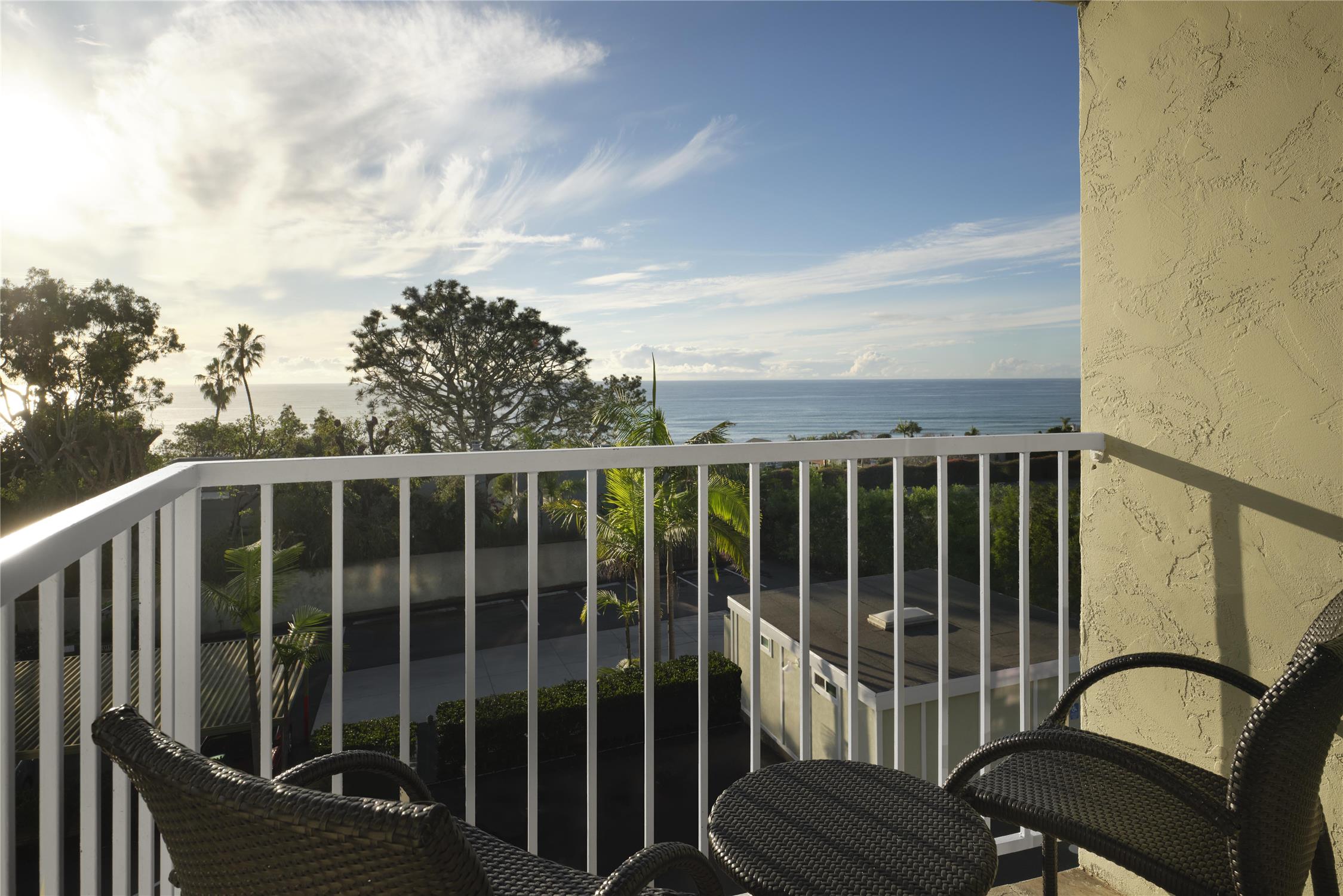 Best Western Premier Del Mar Inn Hotel | Rooms & Rates