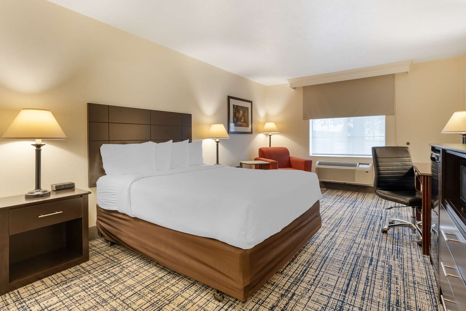 Best Western Visalia Hotel | Rooms & Rates