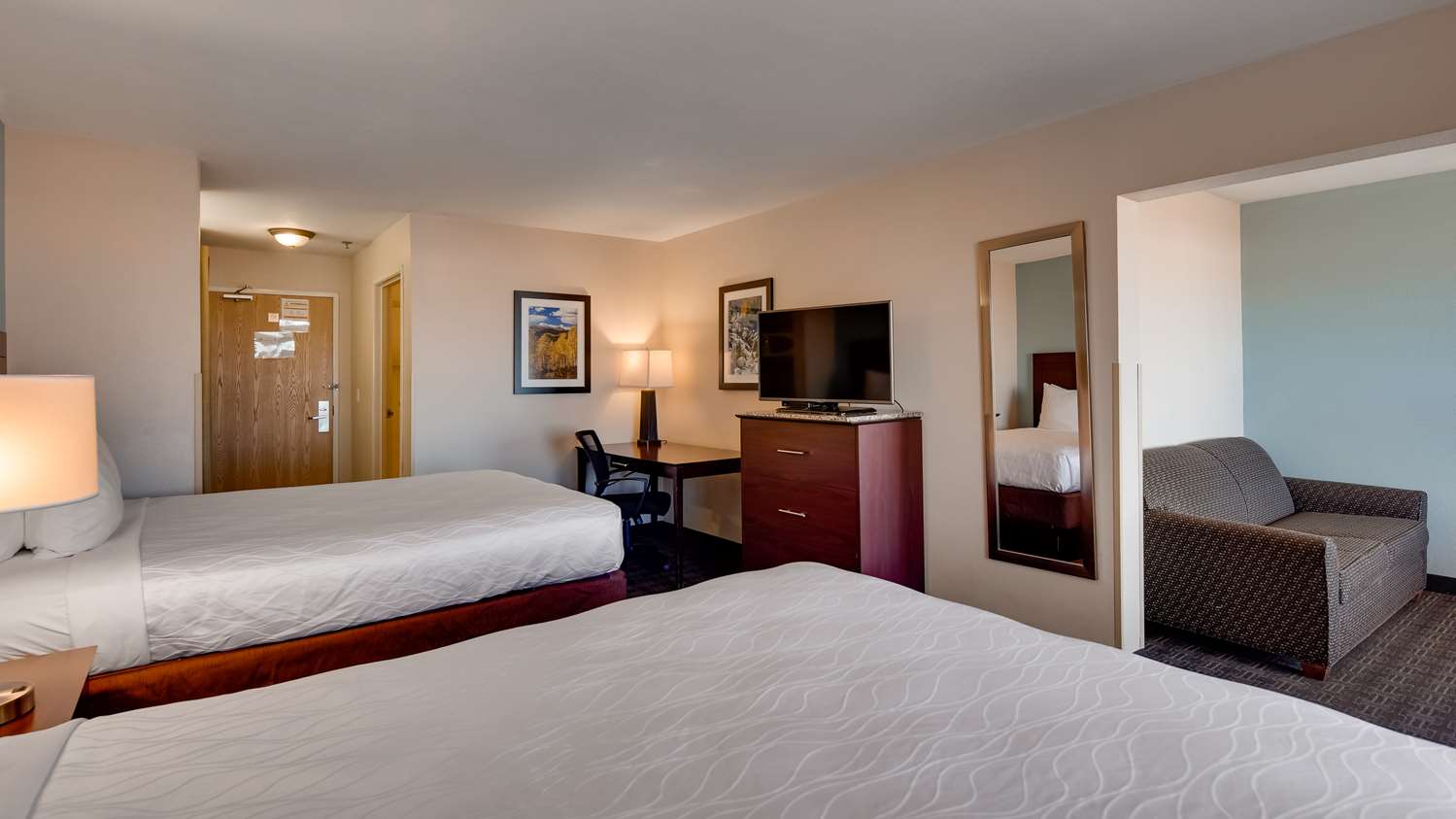 Best Western Plus Gateway Inn & Suites | Rooms & Rates