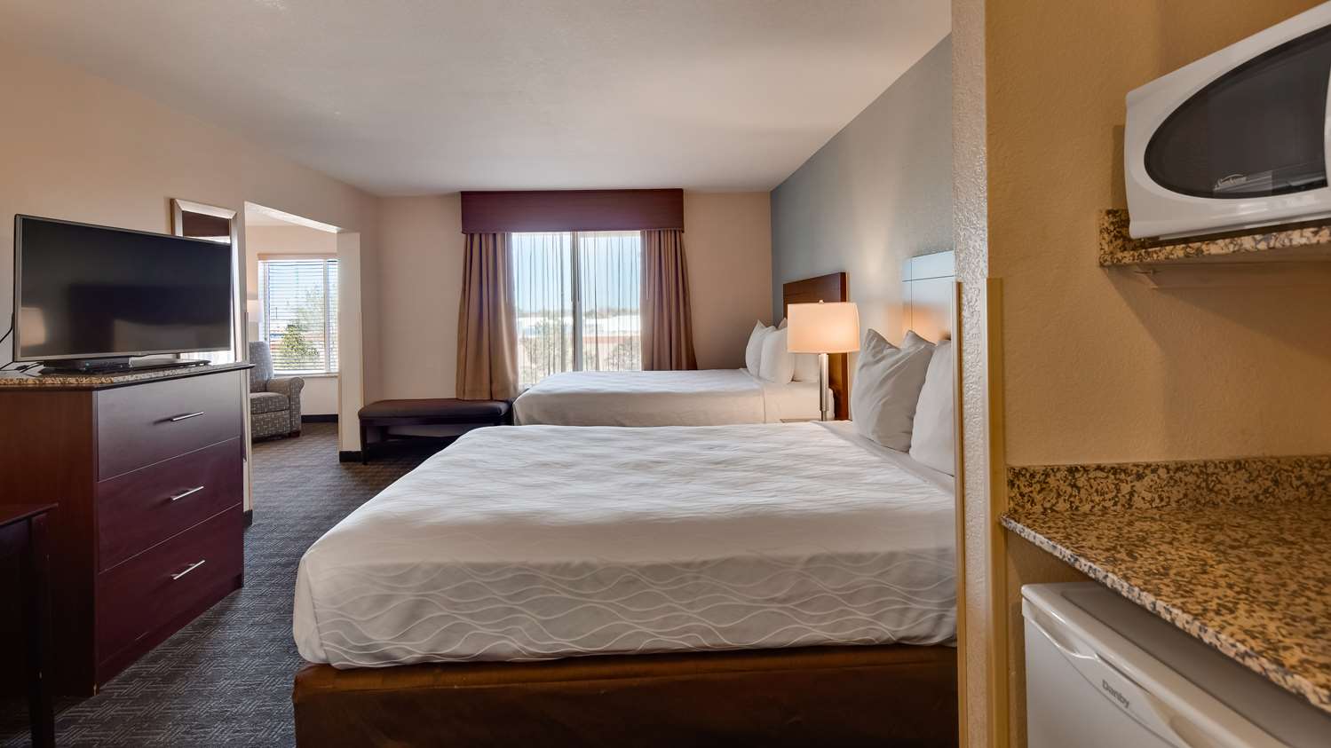 Best Western Plus Gateway Inn & Suites | Rooms & Rates