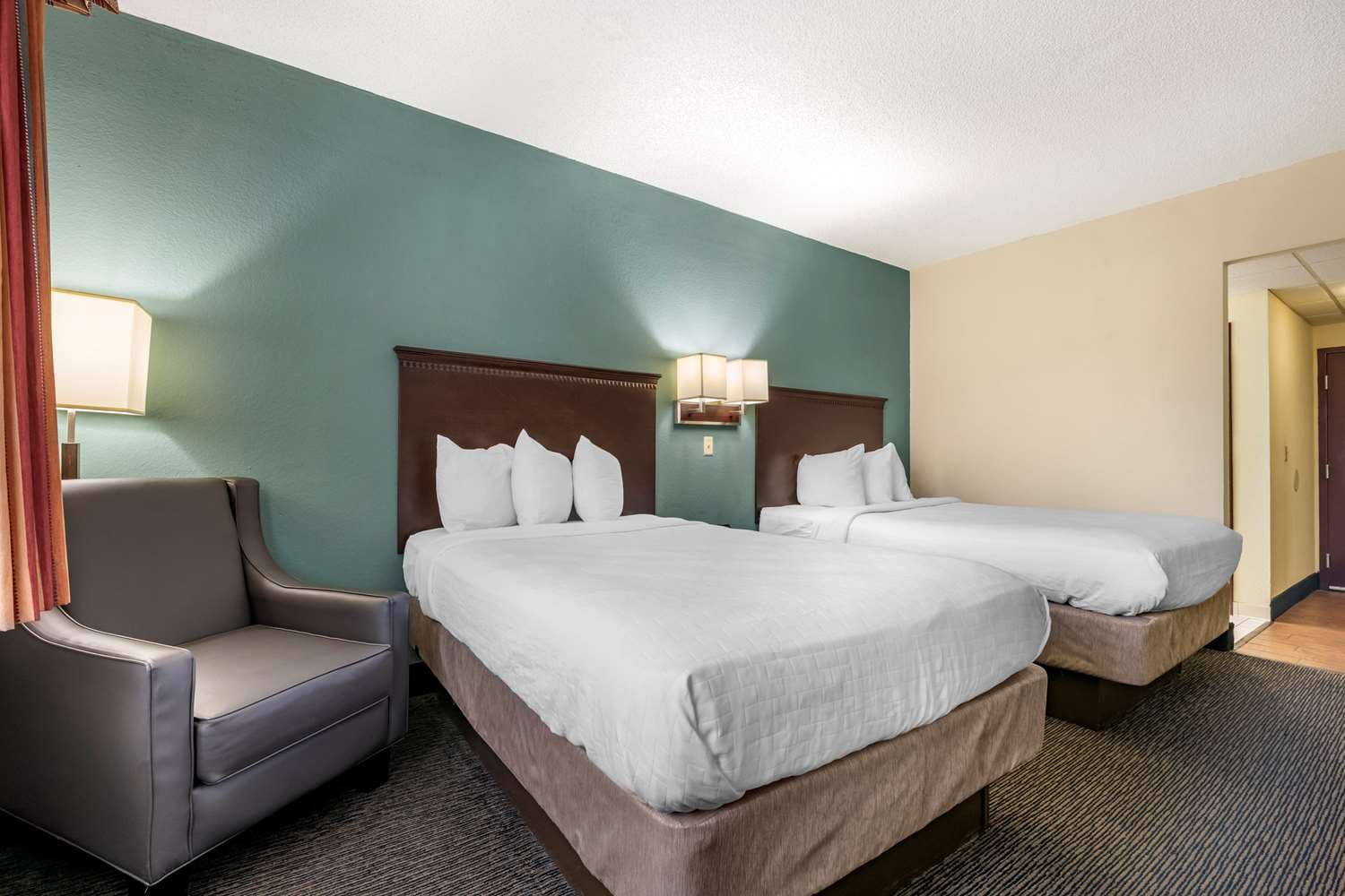 Best Western Gateway Grand | Rooms & Rates