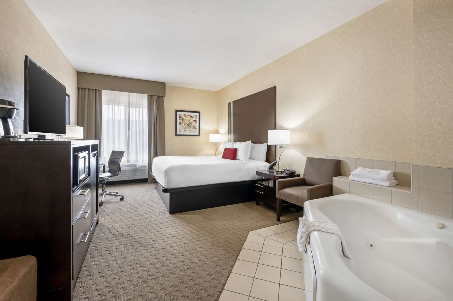 Best Western Plus Howe Inn | Rooms & Rates