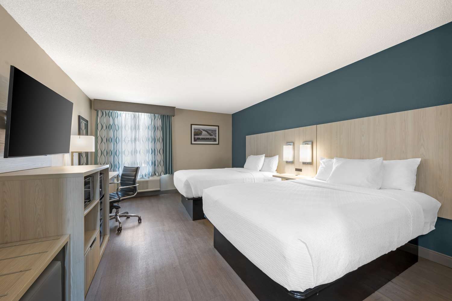 Best Western Plus Lafayette Hotel University Area