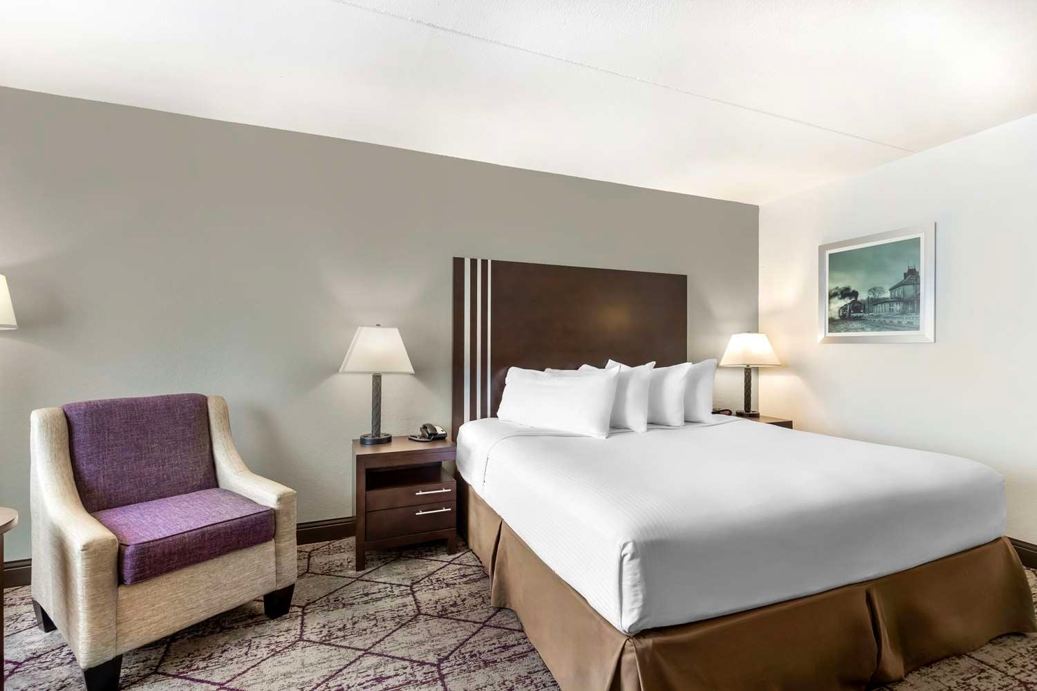 Best Western Plus Longbranch Hotel & Conv Center | Rooms & Rates