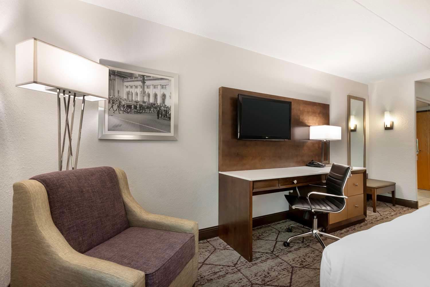 Best Western Plus Longbranch Hotel & Conv Center | Rooms & Rates