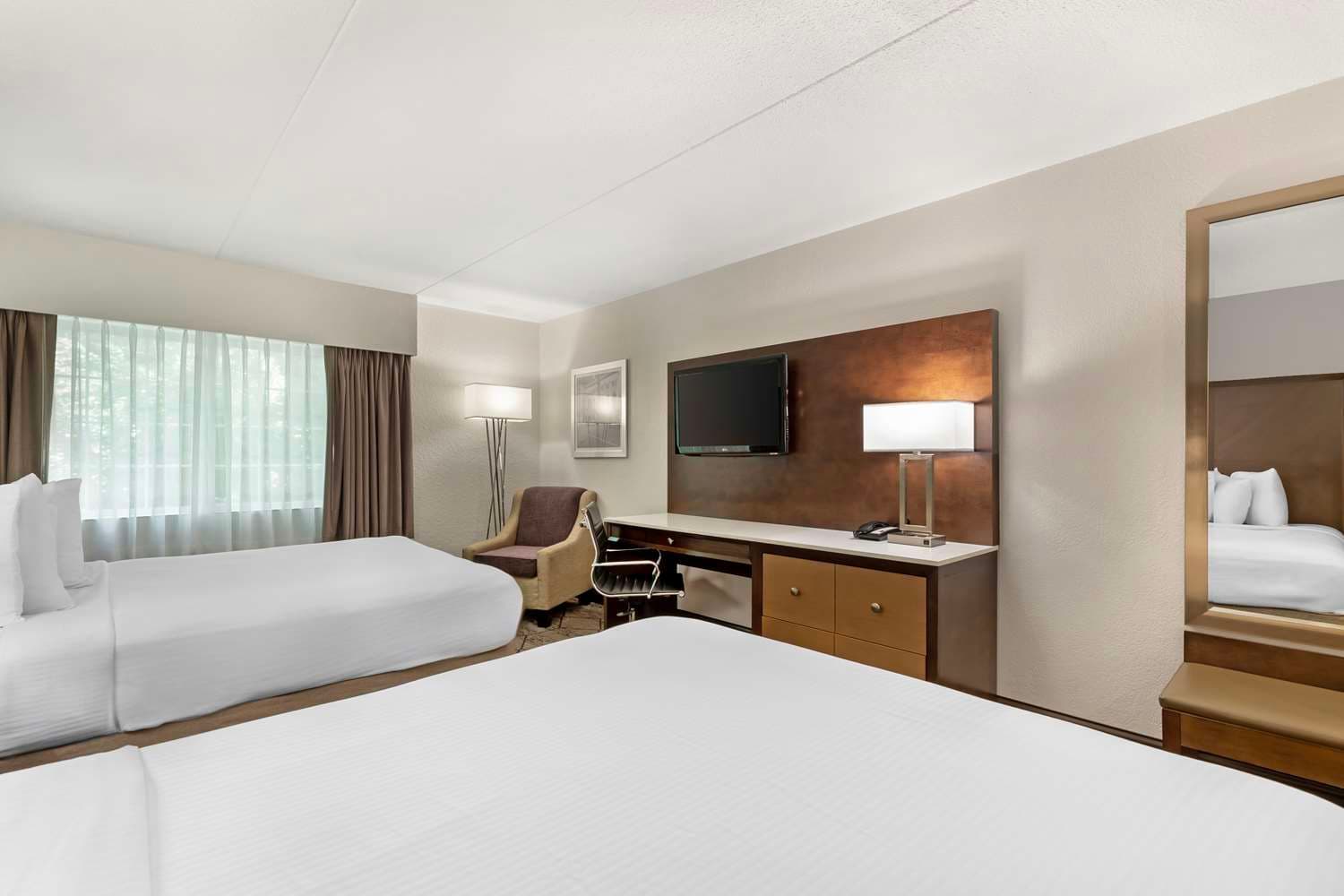Best Western Plus Longbranch Hotel & Conv Center | Rooms & Rates