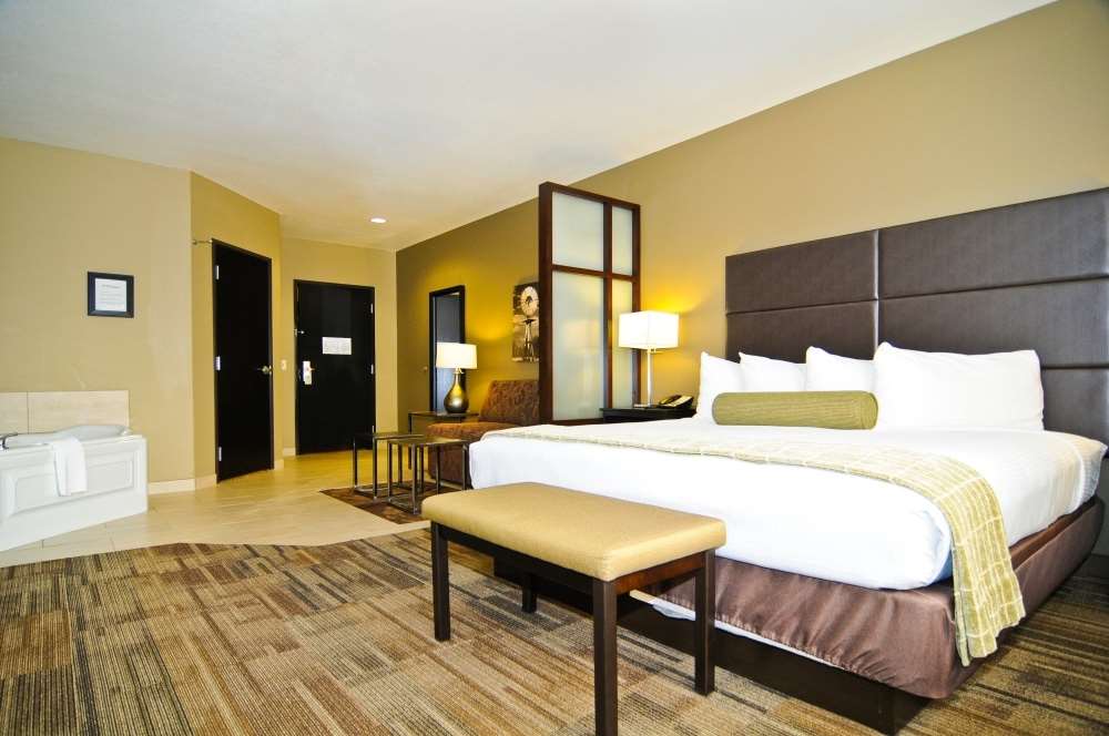 Best Western Plus Night Watchman Inn & Suites | Rooms & Rates