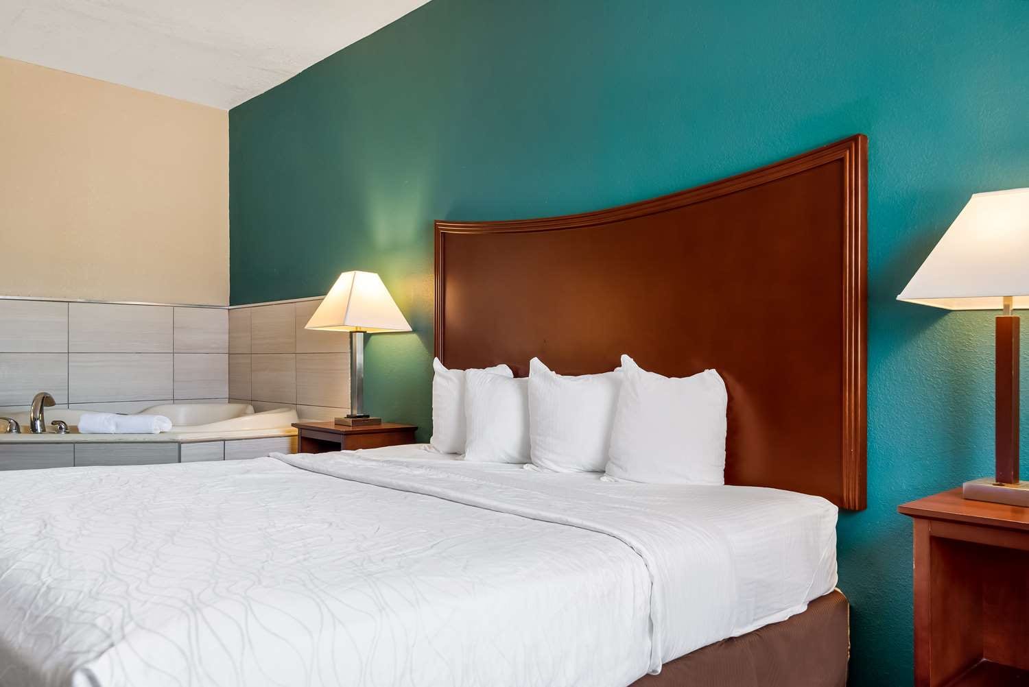 Best Western Topeka Inn & Suites | Rooms & Rates