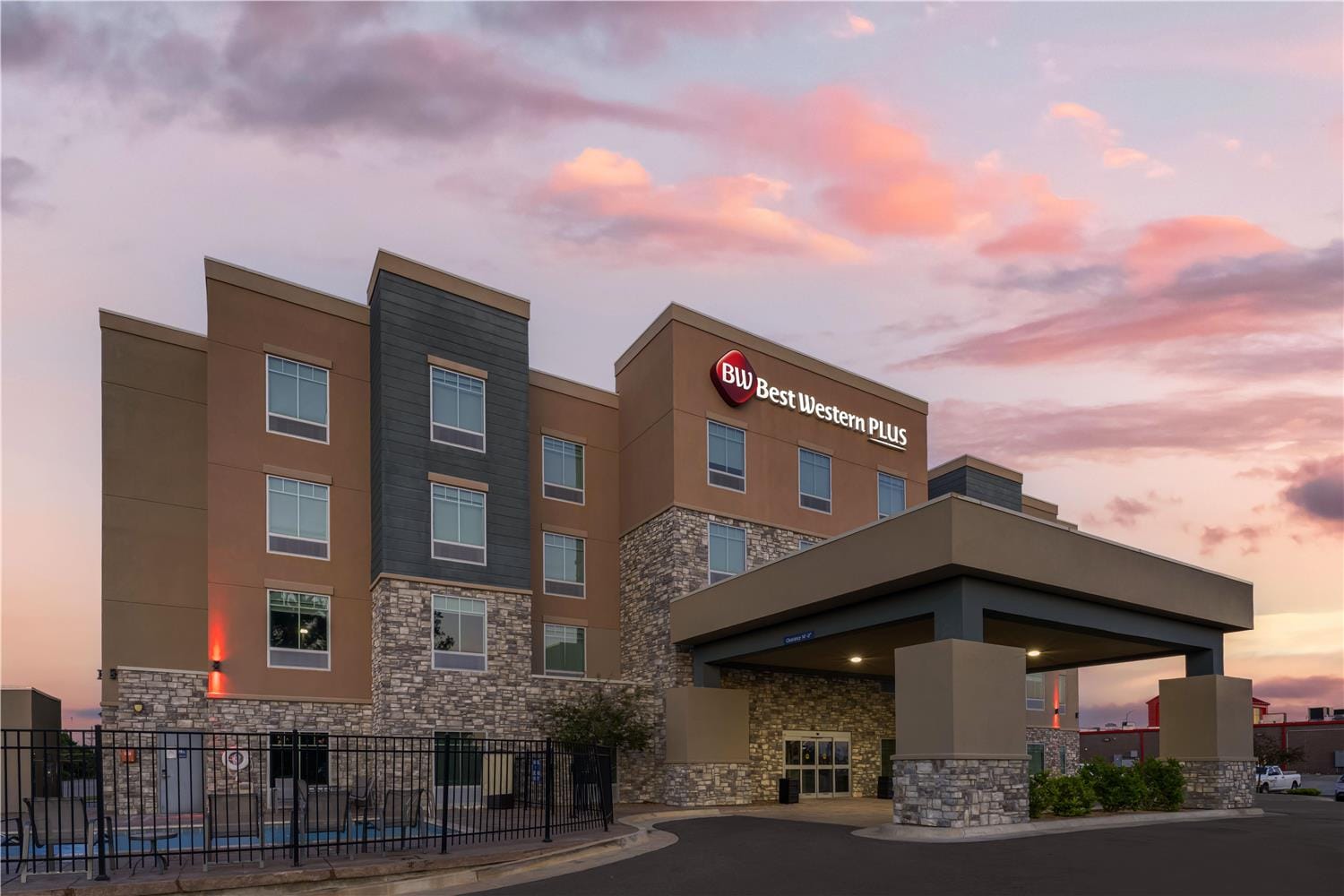 Best Western Plus McPherson | Hôtel Mcpherson | Best Western