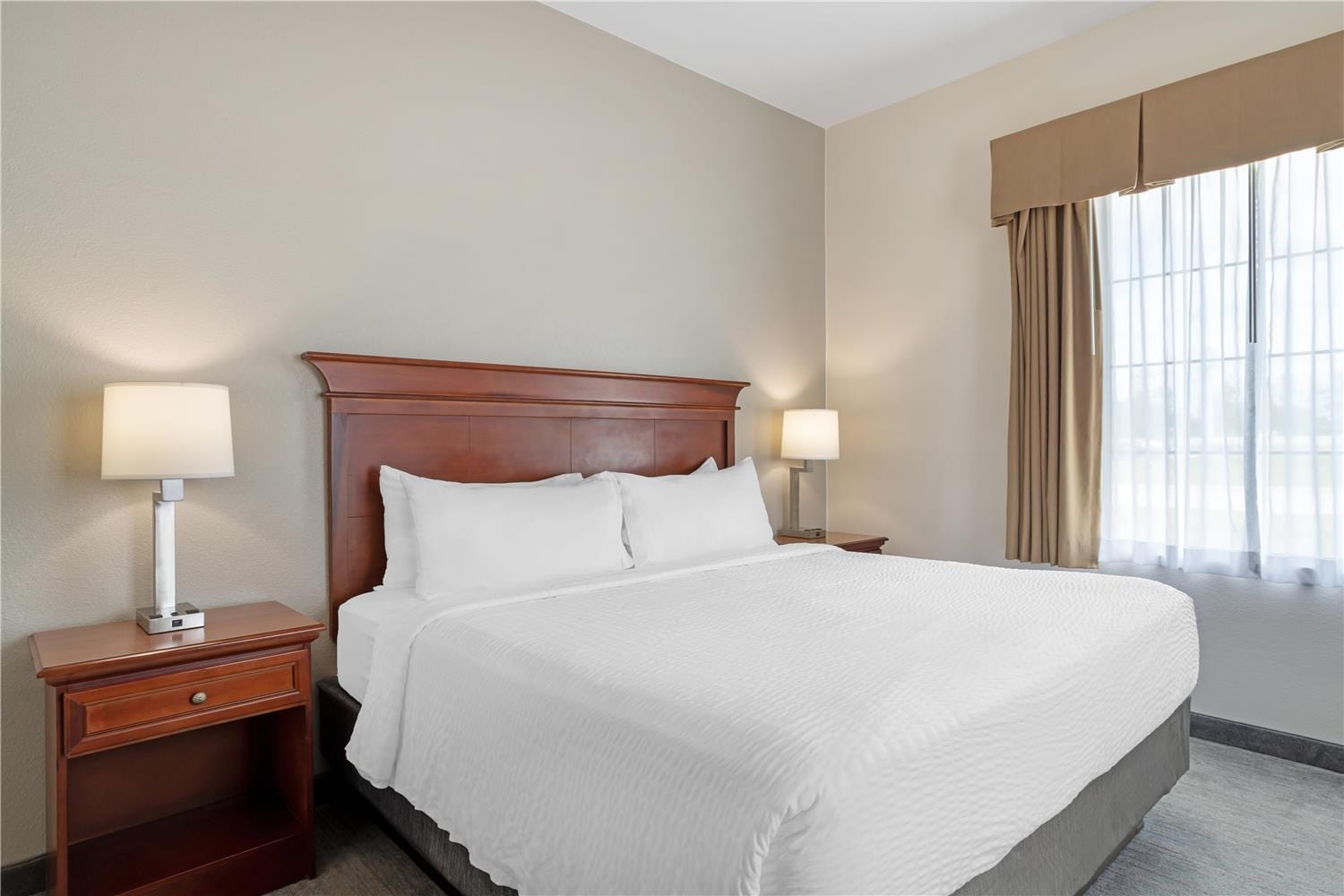 Best Western Plus Executive Hotel & Suites | Rooms & Rates