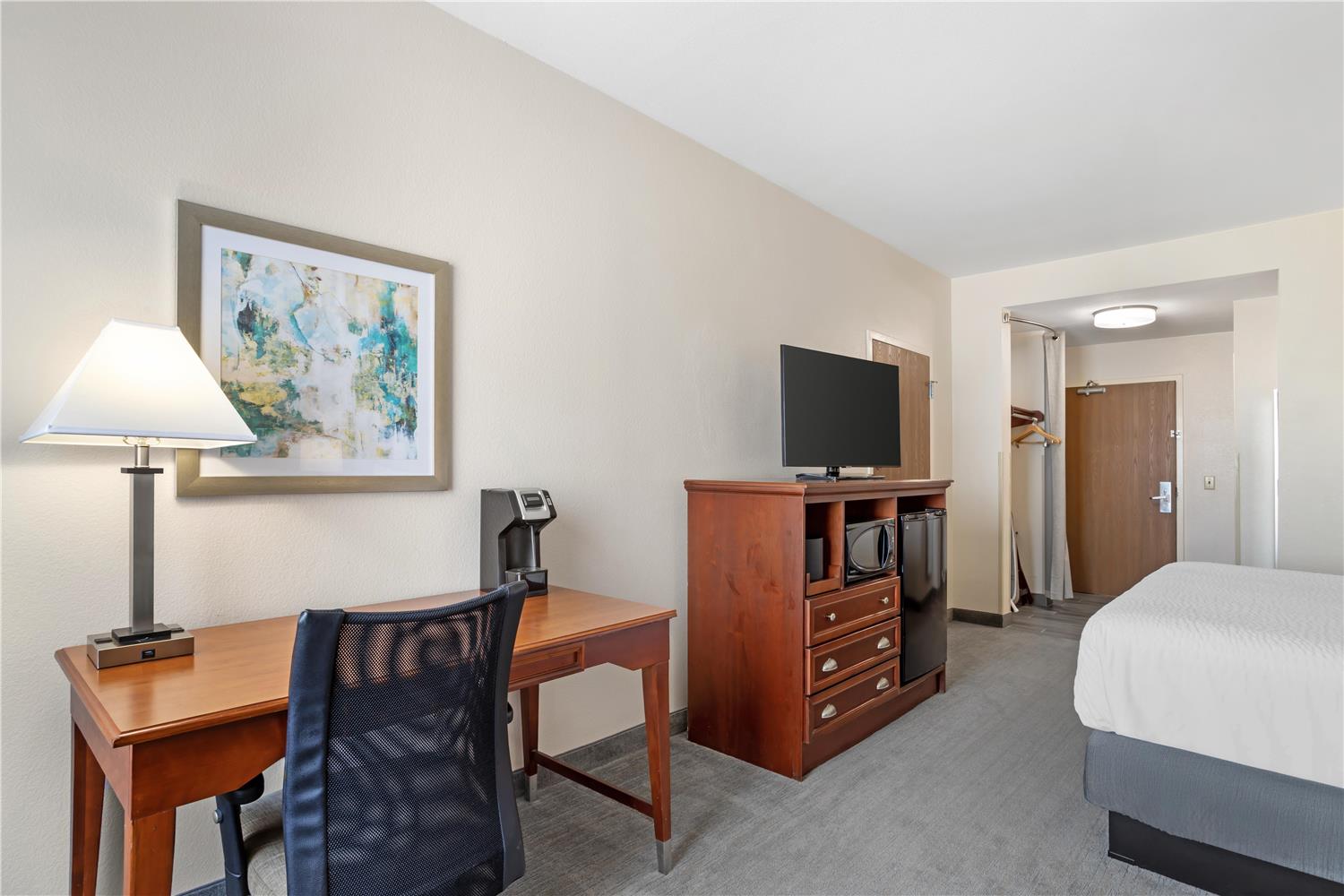 Best Western Plus Executive Hotel & Suites | Rooms & Rates