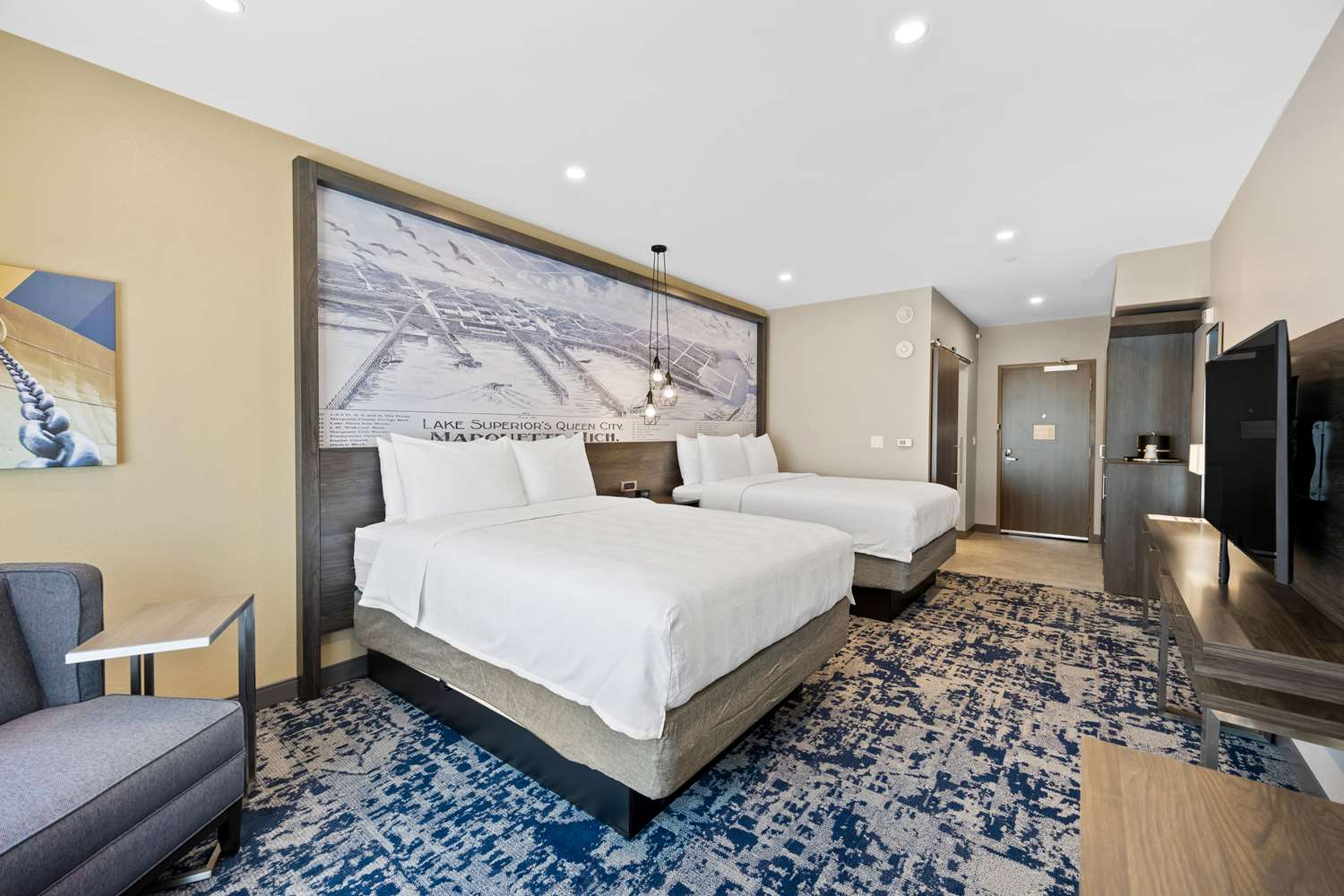 Best Western Plus Marquette Hotel & Suites Rooms & Rates