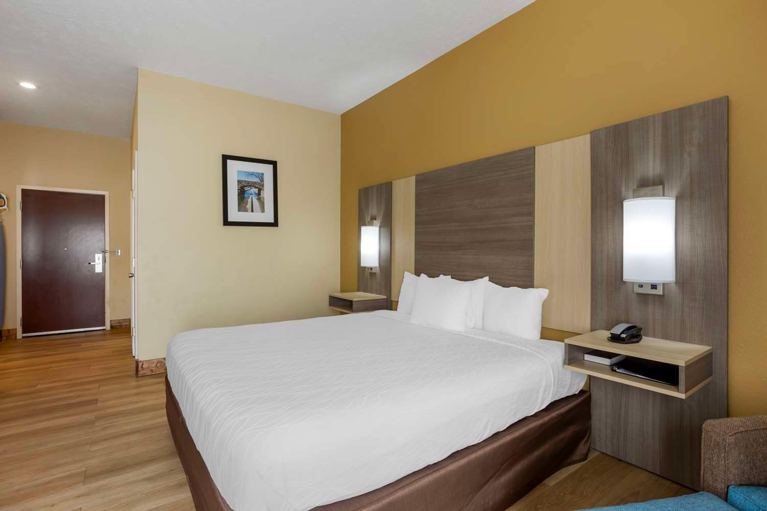 Best Western Plus Springfield Airport Inn | Rooms & Rates