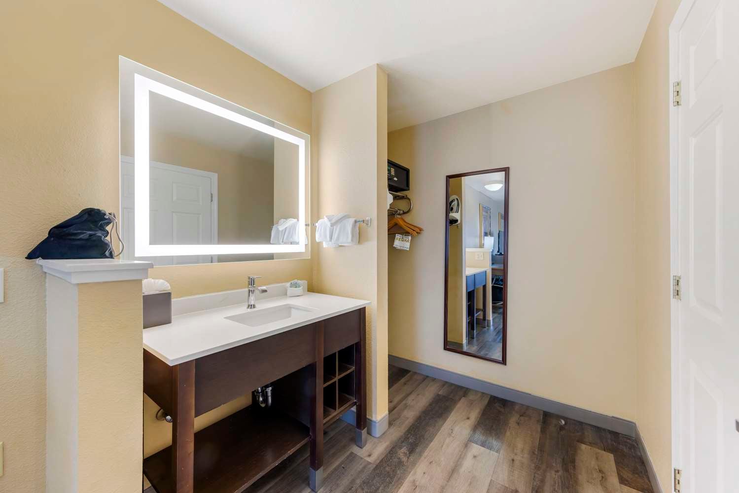 Best Western Fallon Inn & Suites | Rooms & Rates