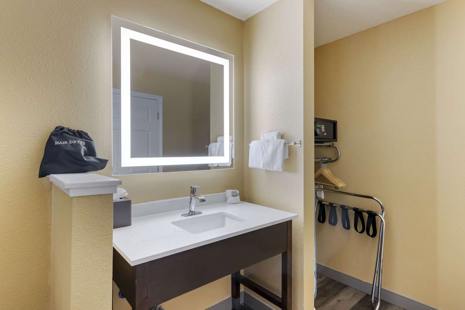 Best Western Fallon Inn & Suites | Rooms & Rates