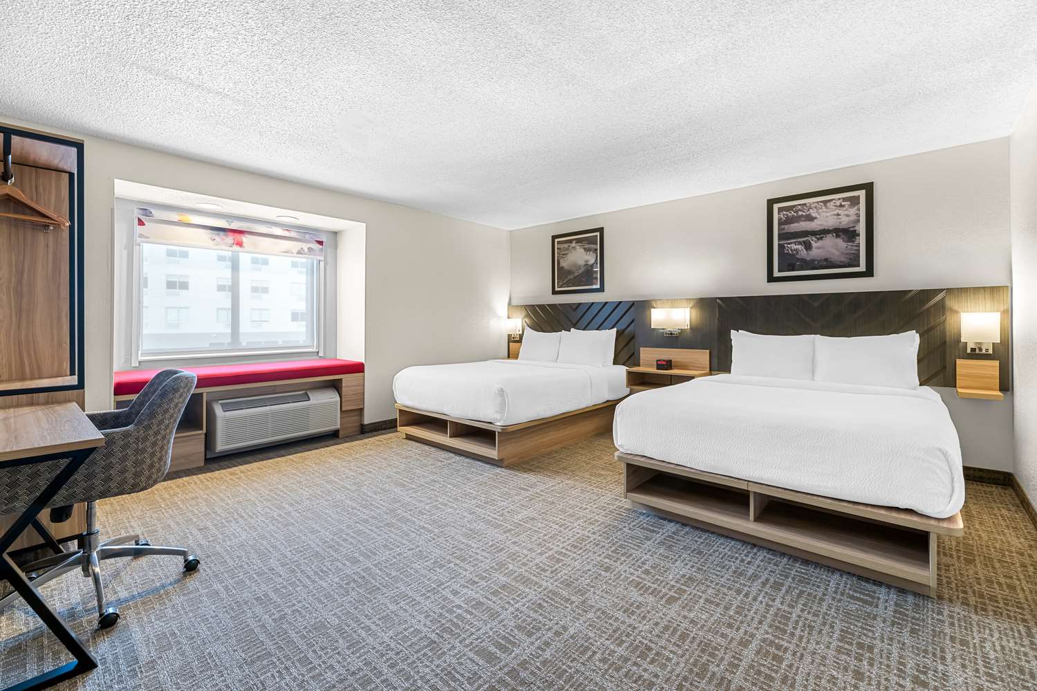 Eva Hotel Buffalo Airport BW Signature Collection | Rooms & Rates