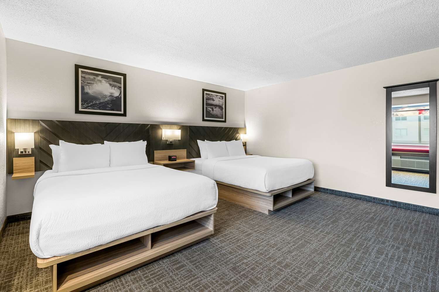 Eva Hotel Buffalo Airport BW Signature Collection | Rooms & Rates