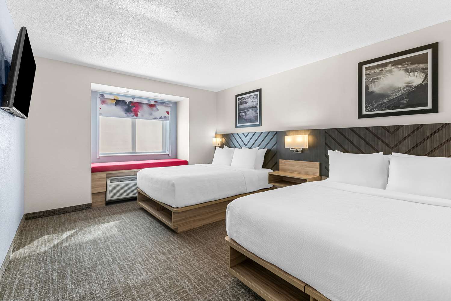 Eva Hotel Buffalo Airport BW Signature Collection | Rooms & Rates