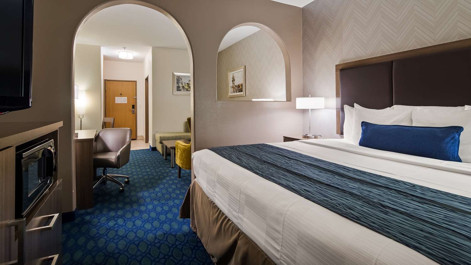 Best Western Plus Tulsa Inn & Suites | Rooms & Rates
