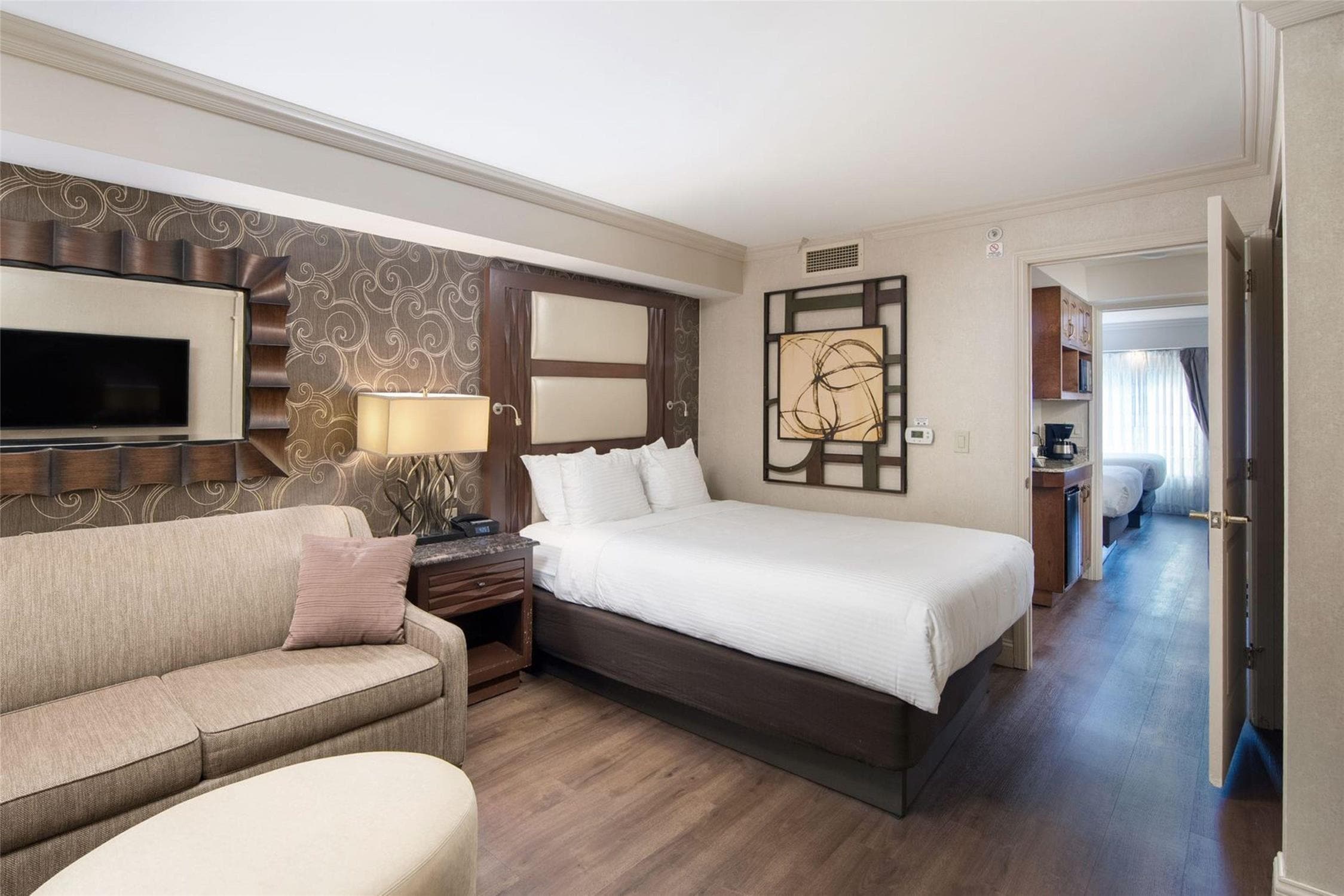 Eden Resort and Suites, BW Premier Collection | Rooms & Rates