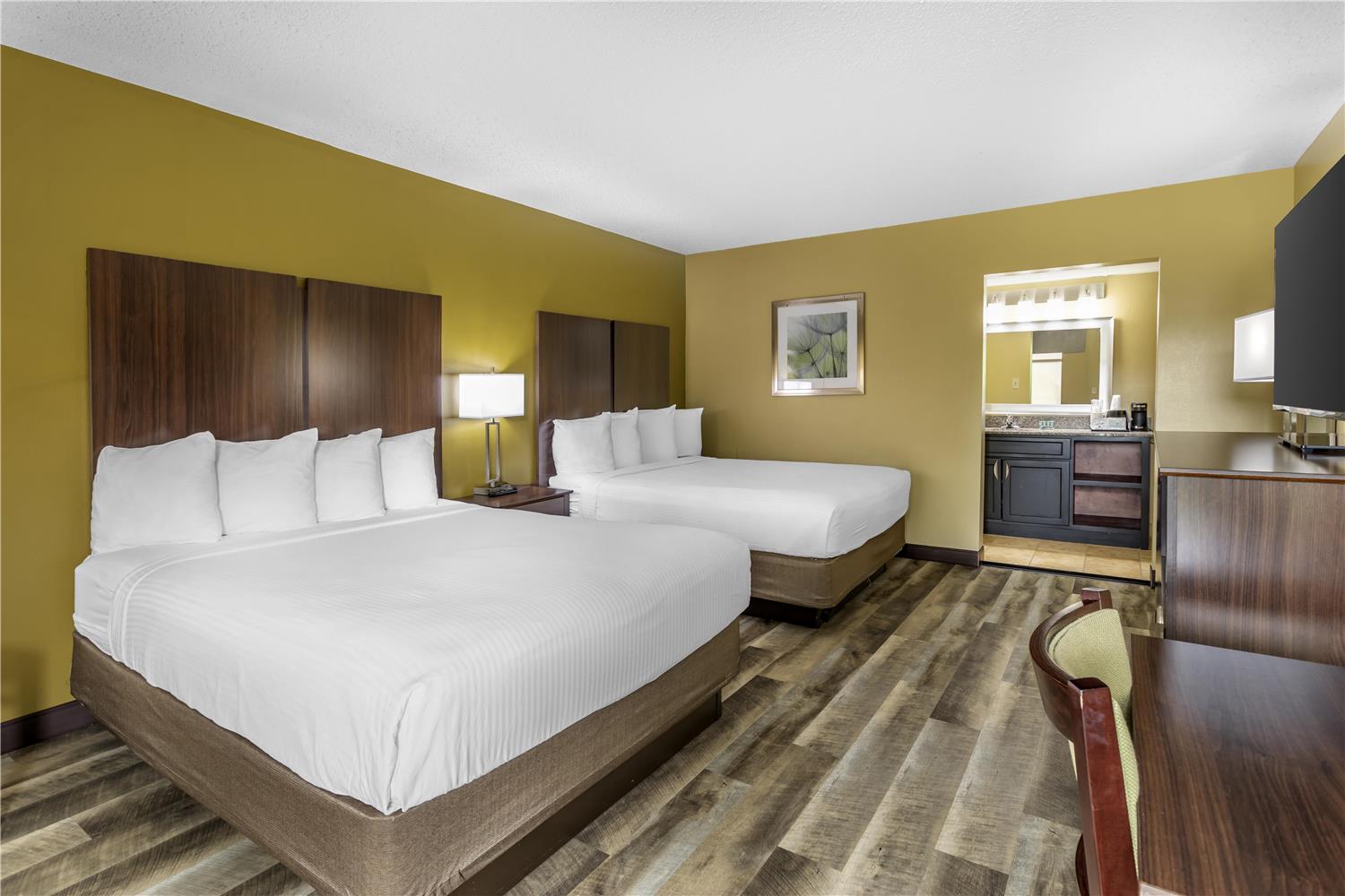 Interesting Best Western Plaza Inn Pigeon Forge Bed Bugs Photos