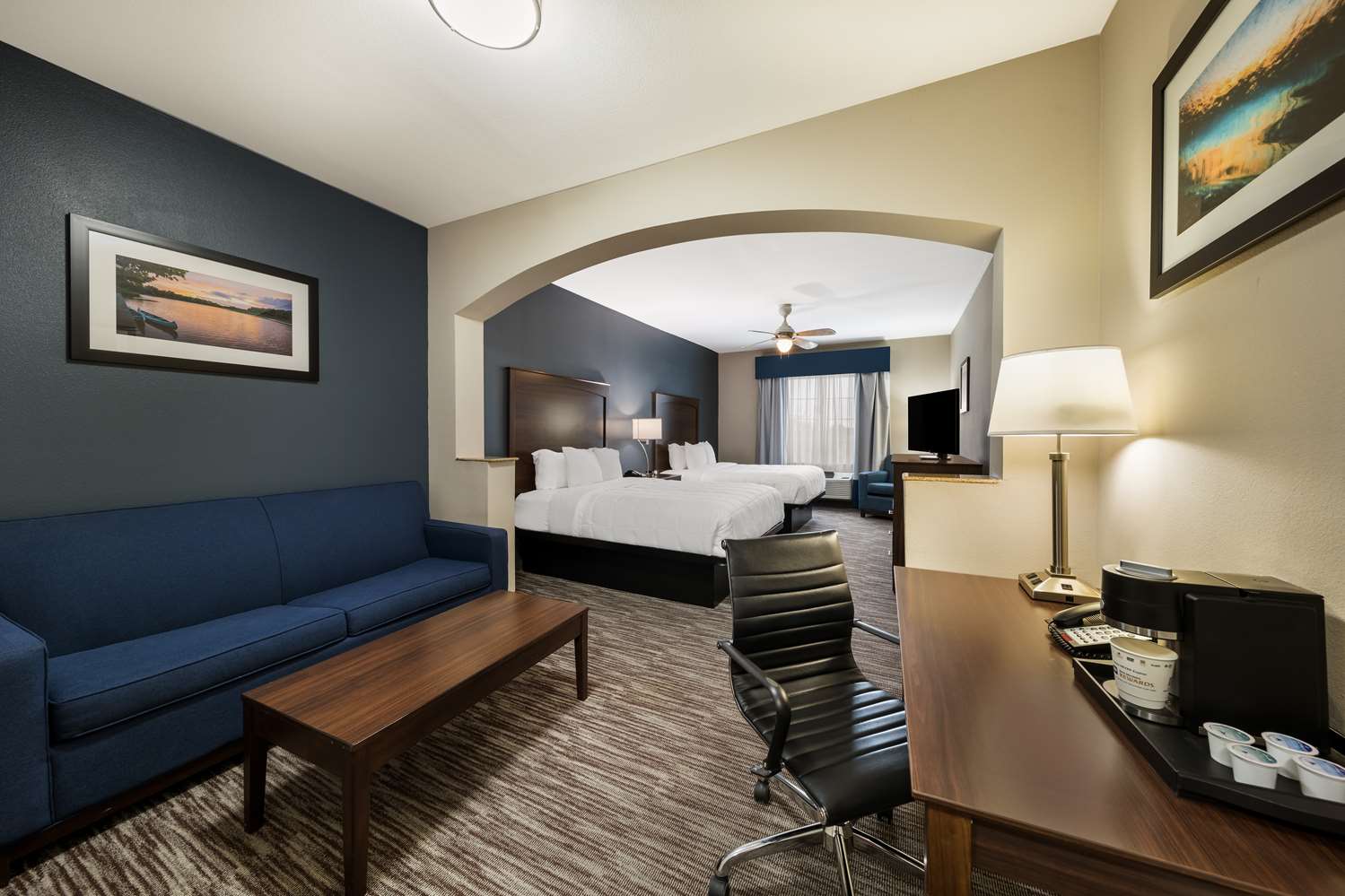 Best Western Plus Lake Dallas Inn & Suites | Rooms & Rates