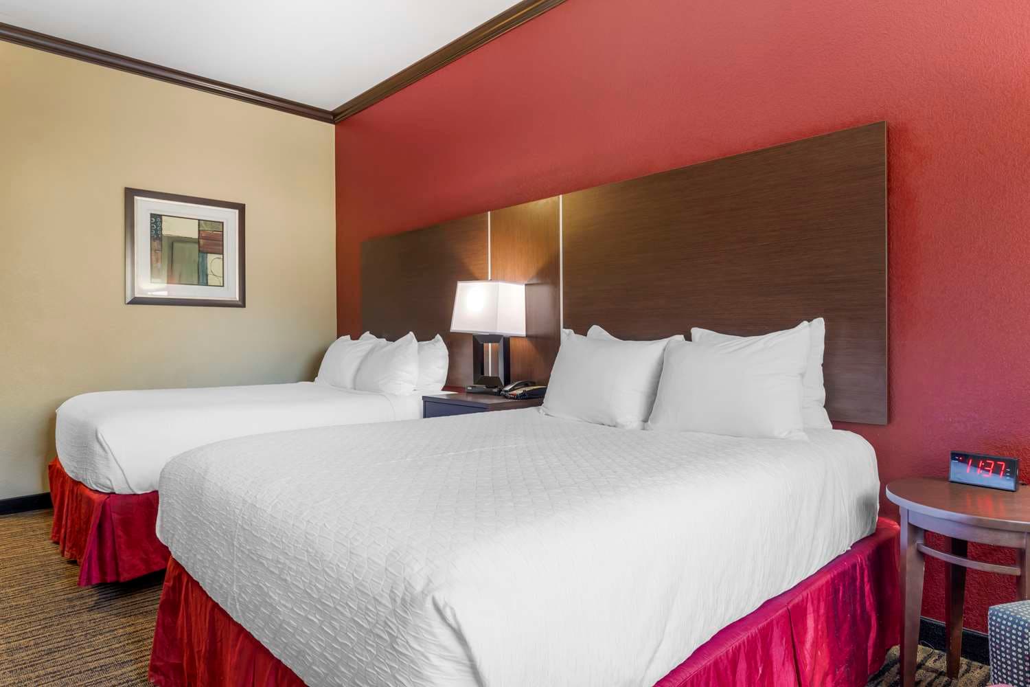 Best Western Plus Classic Inn & Suites | Rooms & Rates