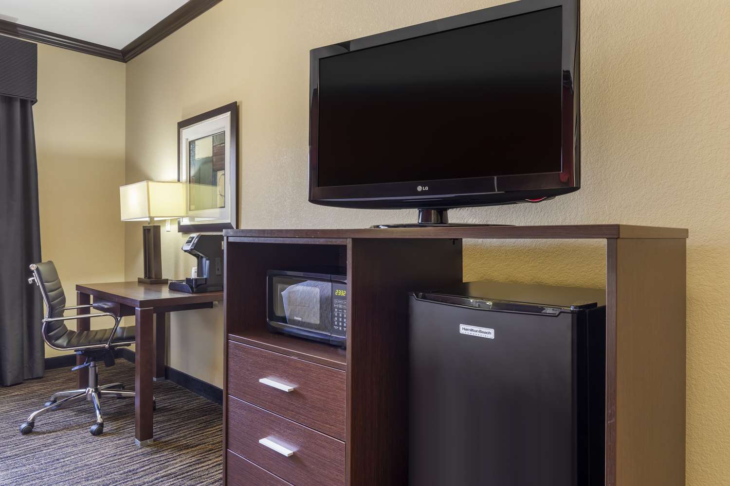 Best Western Plus Classic Inn & Suites | Rooms & Rates