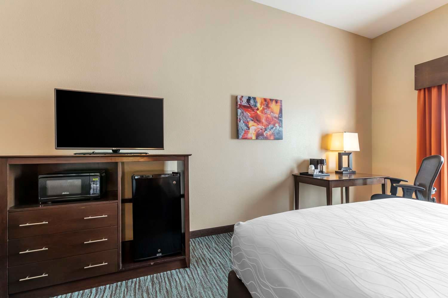 Best Western Plus Longhorn Inn & Suites | Rooms & Rates