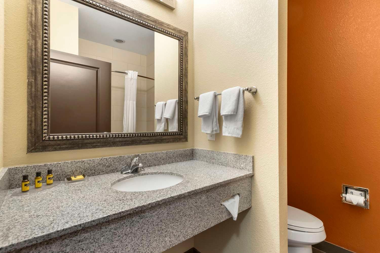 Best Western Plus Longhorn Inn & Suites | Rooms & Rates