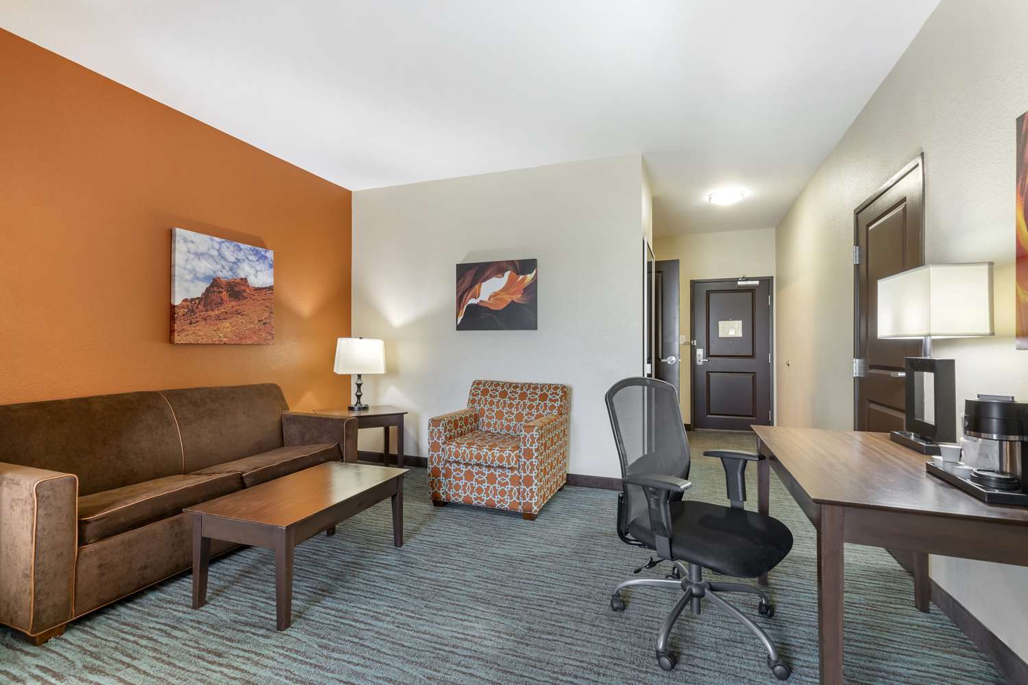 Best Western Plus Longhorn Inn & Suites | Rooms & Rates