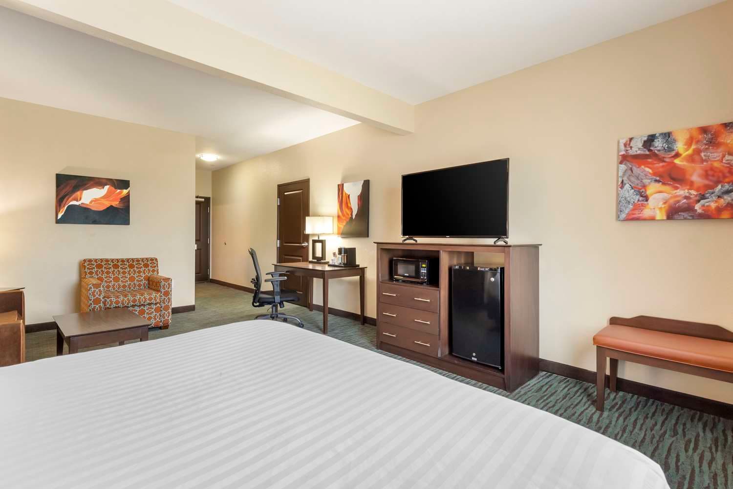 Best Western Plus Longhorn Inn & Suites | Rooms & Rates