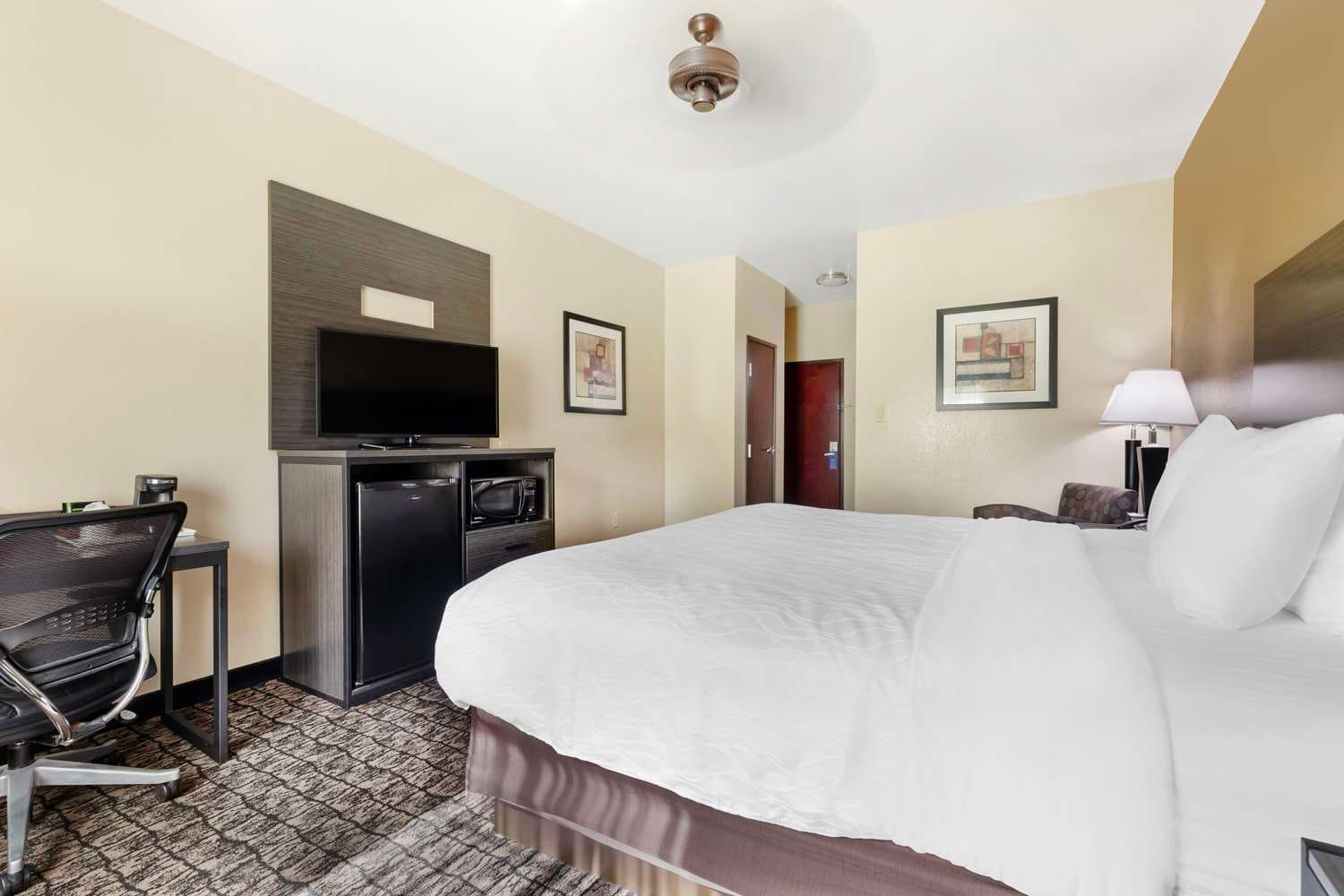 Best Western Carthage Inn & Suites | Rooms & Rates