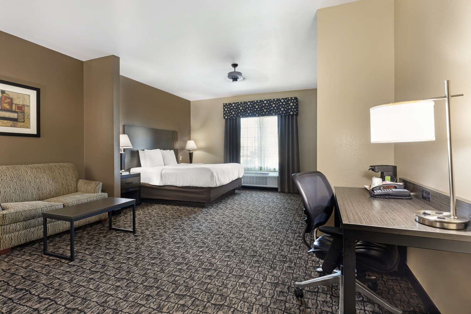Best Western Carthage Inn & Suites | Rooms & Rates