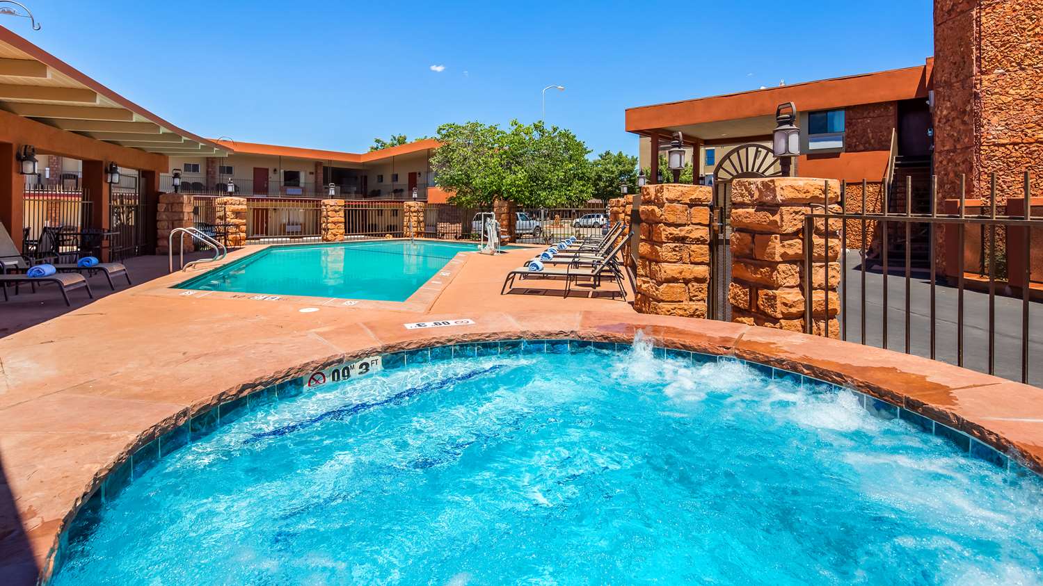 Best Western Red Hills | Hotel Rooms