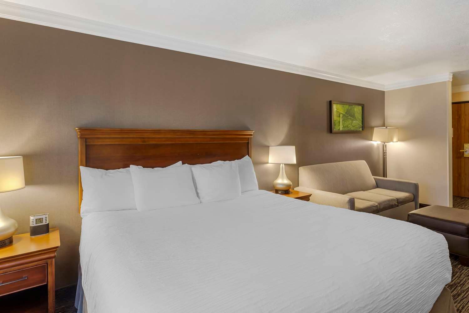 Best Western Plus Landmark Inn & Pancake House | Rooms & Rates