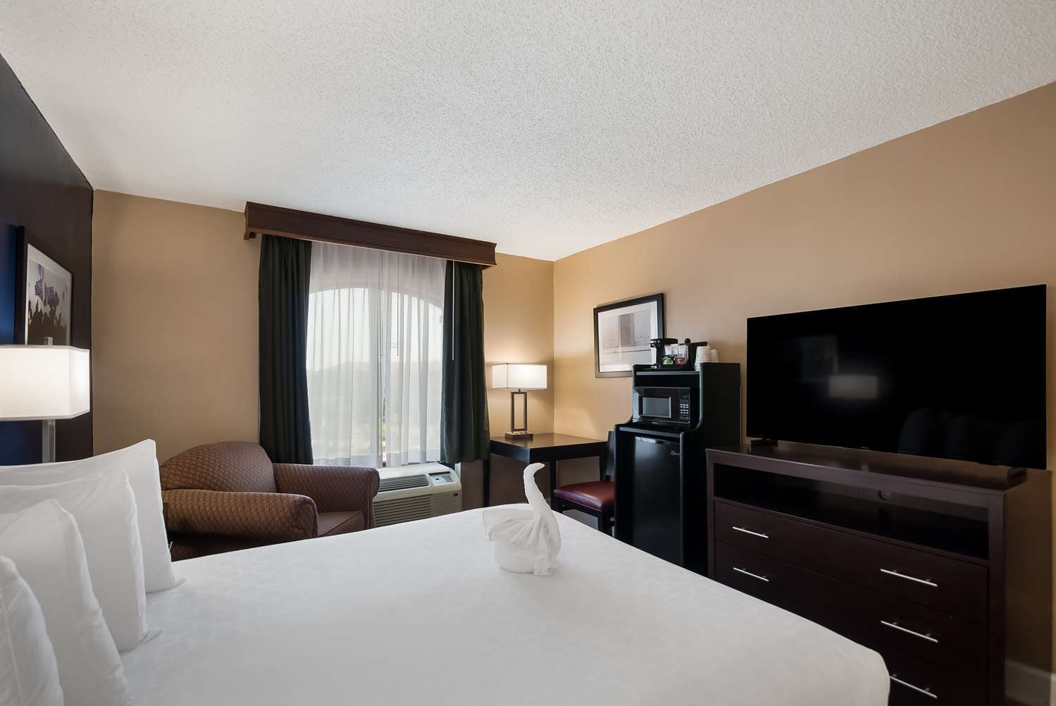 Best Western Springfield | Rooms & Rates