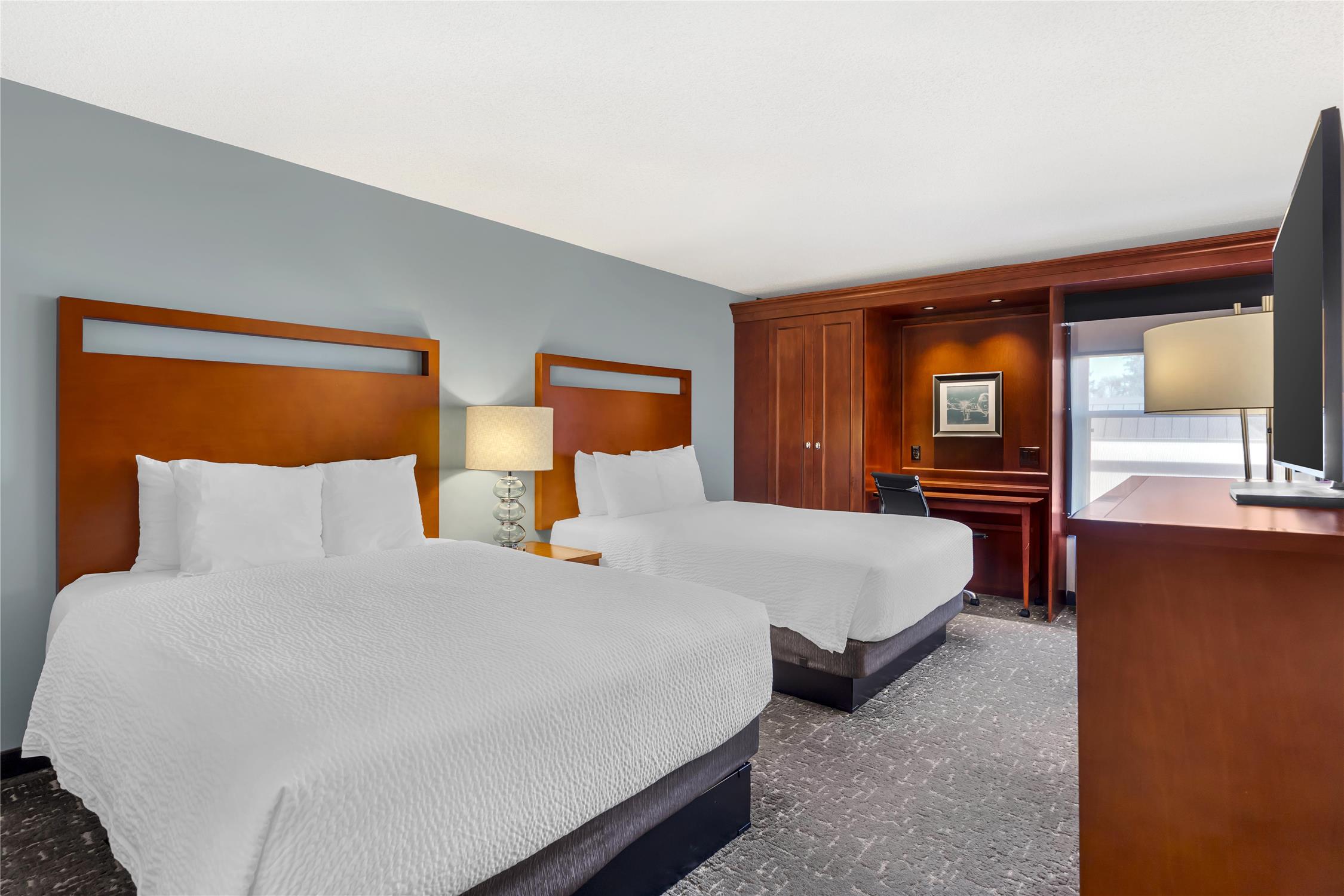 Best Western Plus Bellingham Airport Hotel | Rooms & Rates