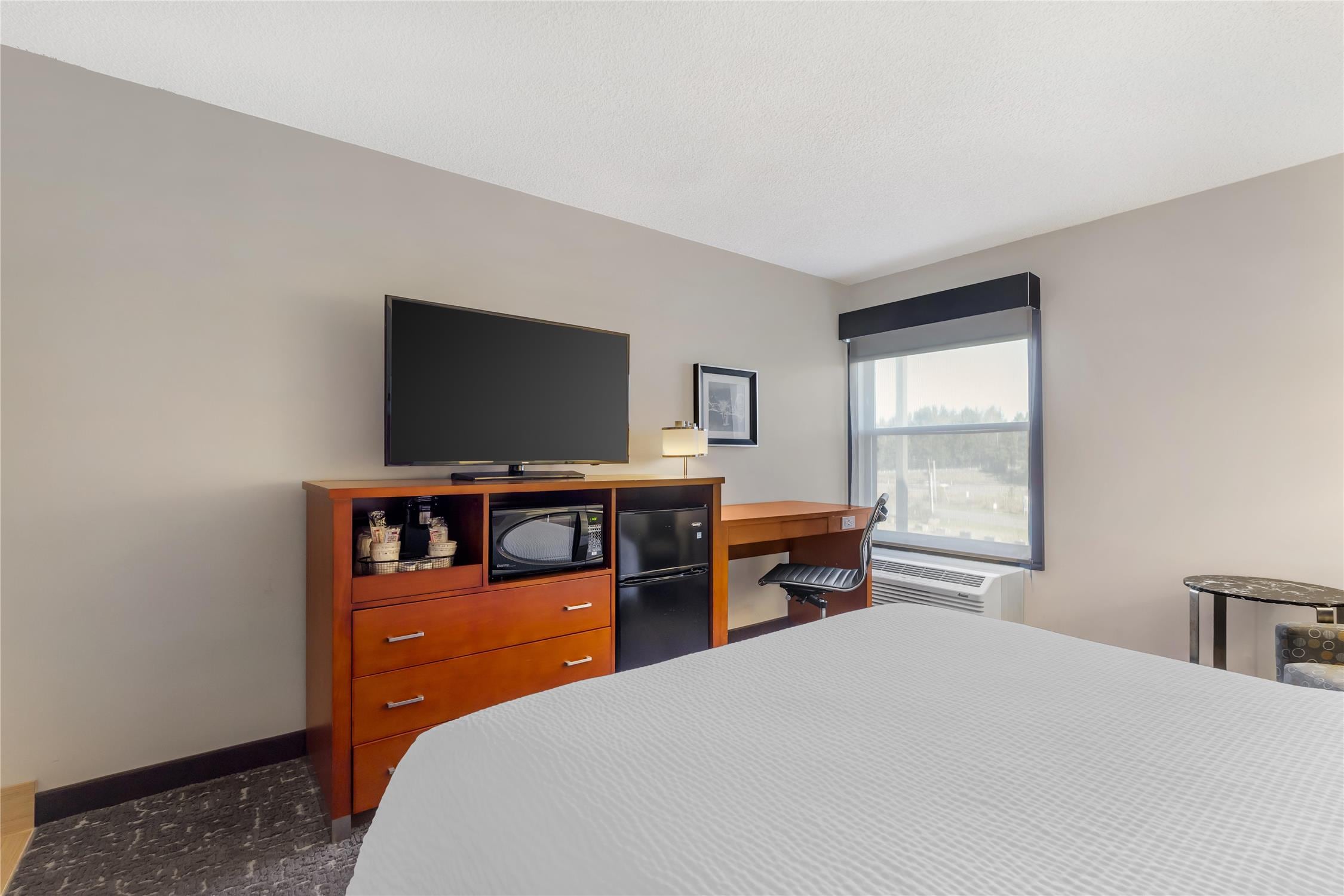 Best Western Plus Bellingham Airport Hotel | Rooms & Rates