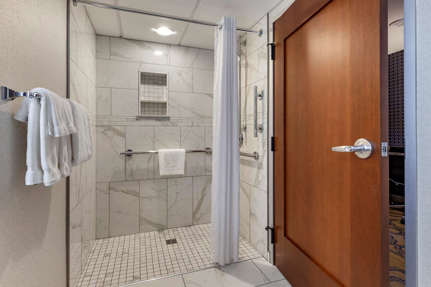 Best Western Premier Inn on the Park | Rooms & Rates