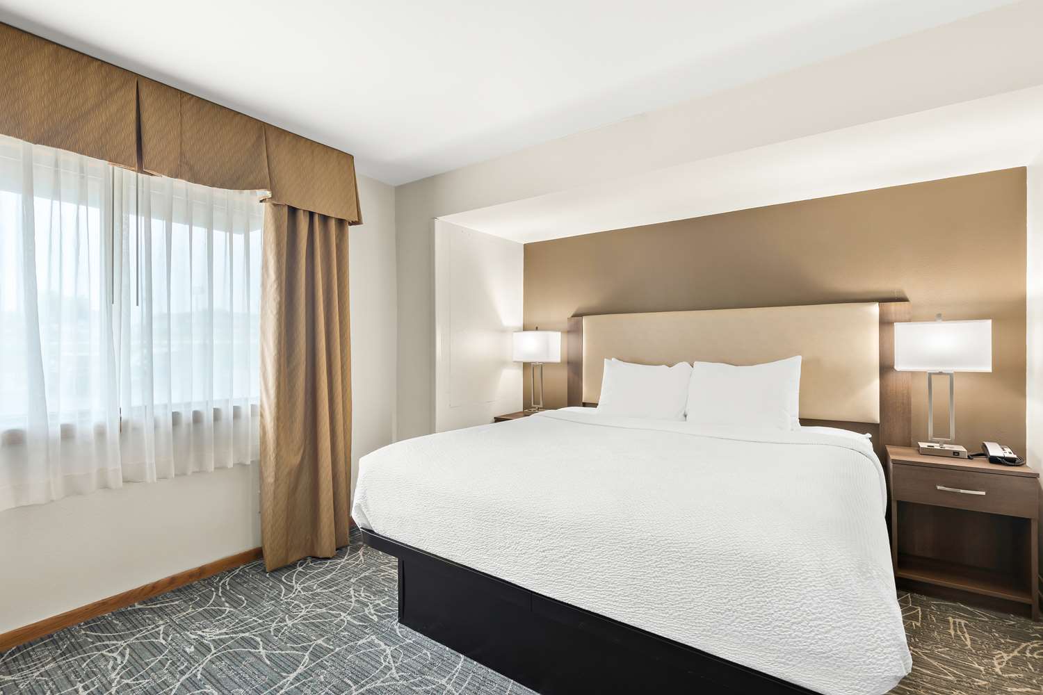 Best Western West Towne Suites | Rooms & Rates