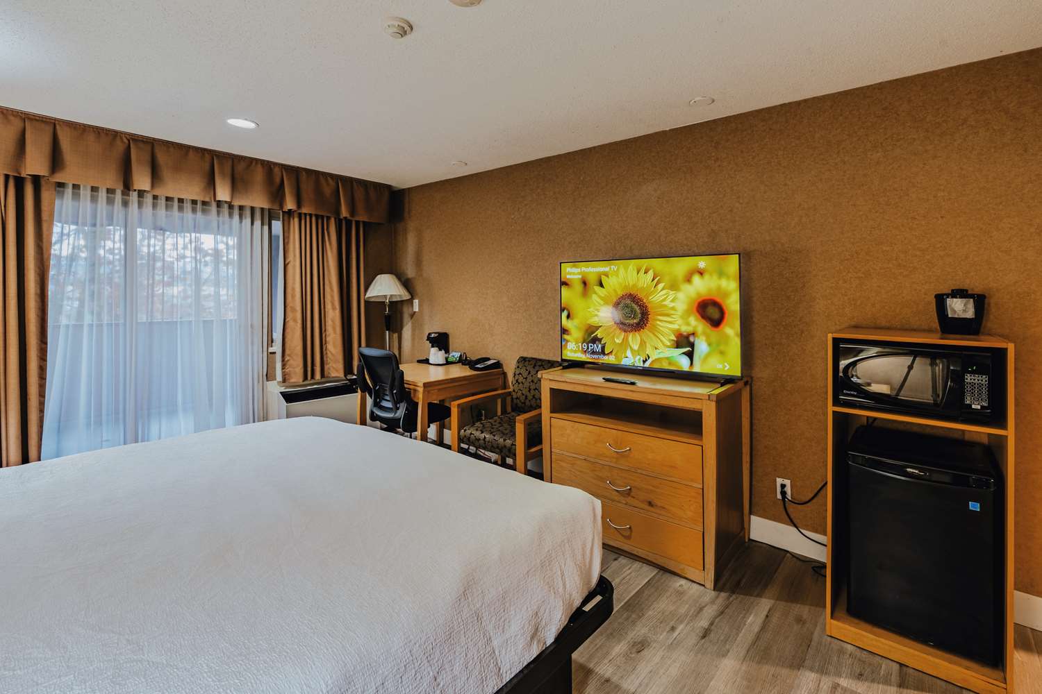 SureStay Plus by Best Western Coquitlam | Rooms & Rates in BC